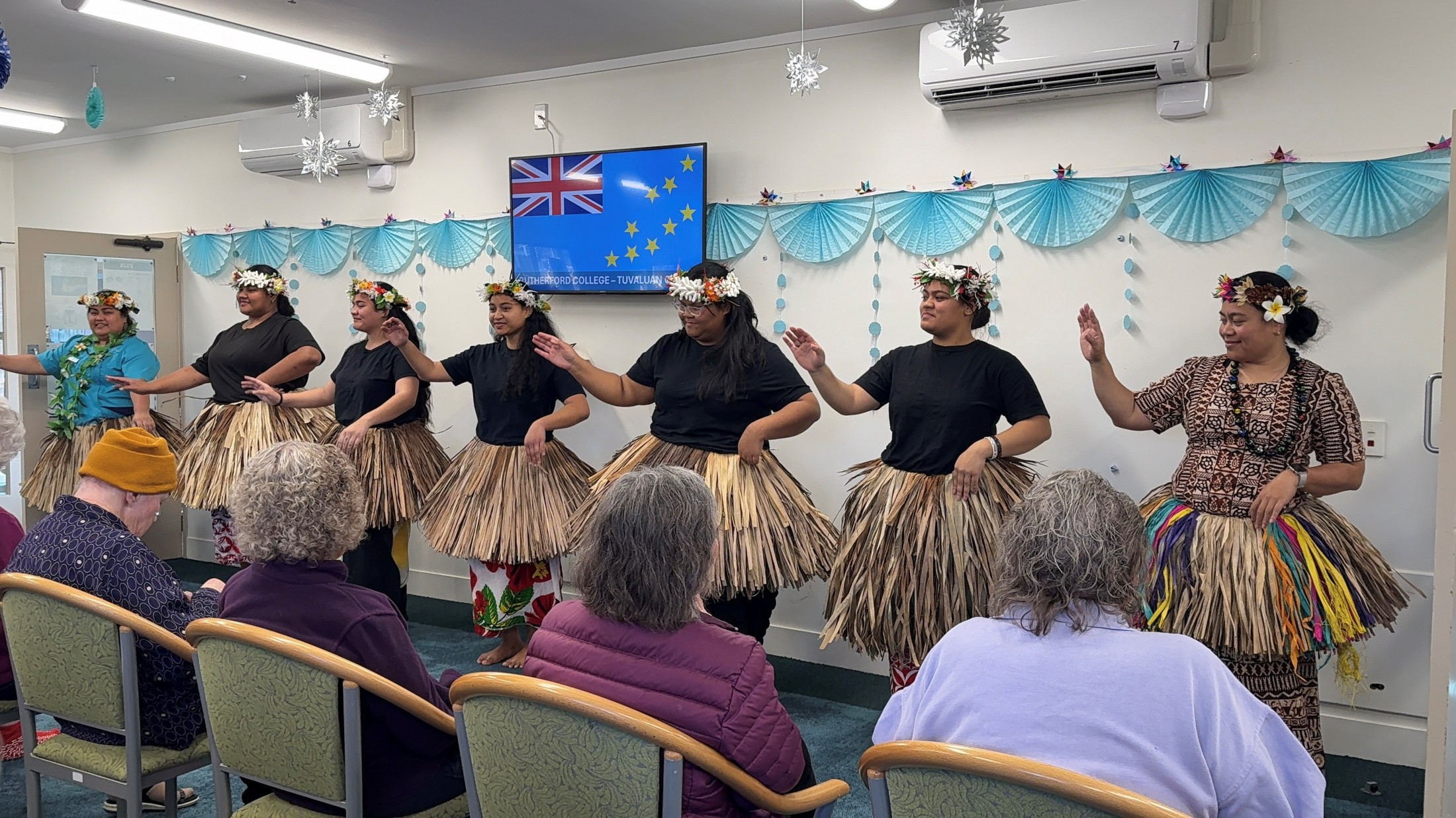 Tuvaluan Group Shares Culture at St Margaret’s Care Home • Rutherfor